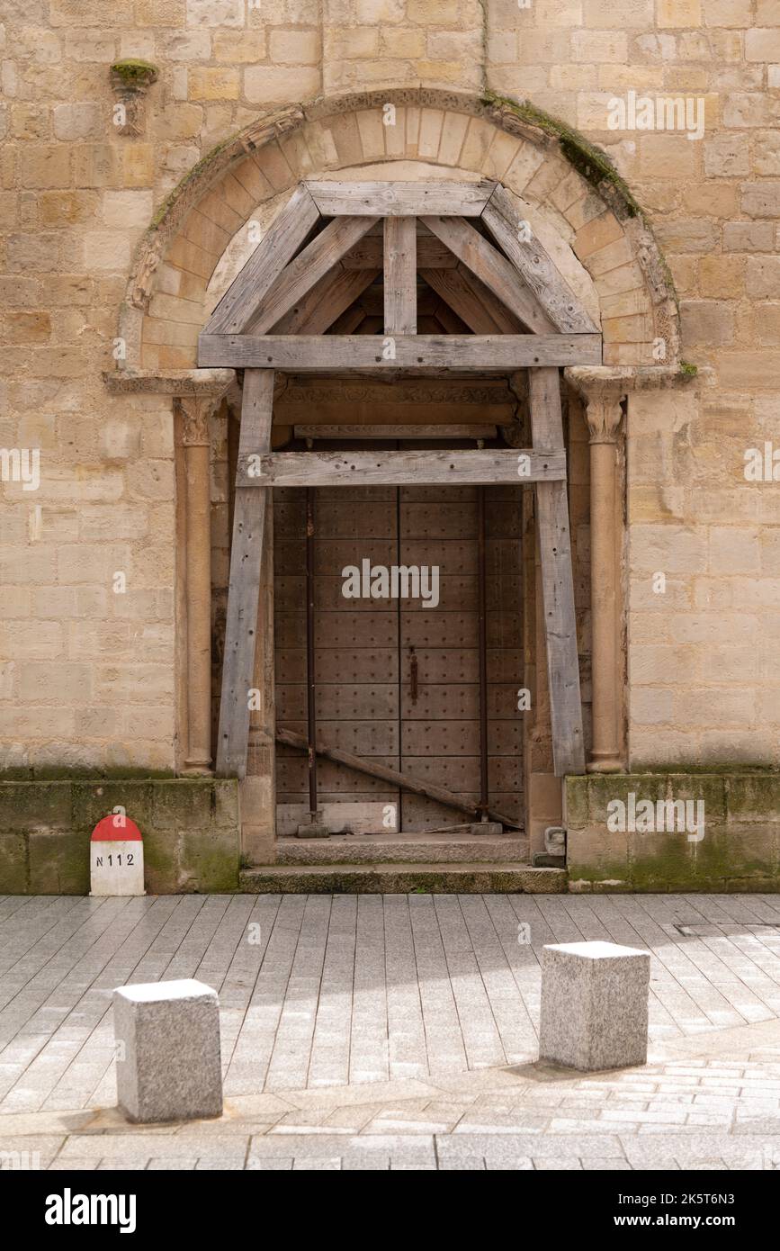 St Benoit Cathedral. Baroque style. 17th century. Castres. Tarn ...