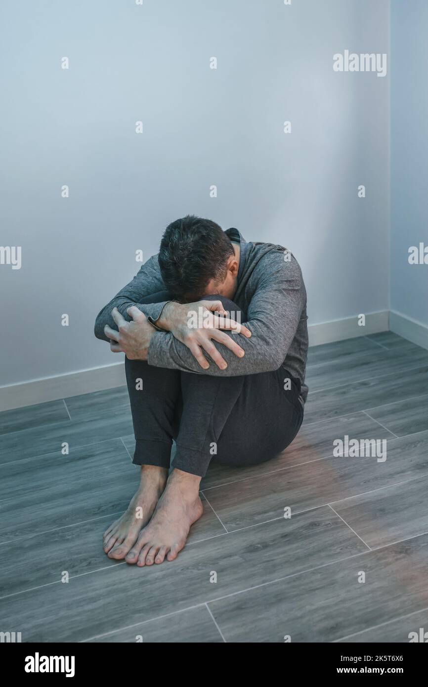 Desperate man hi-res stock photography and images - Alamy