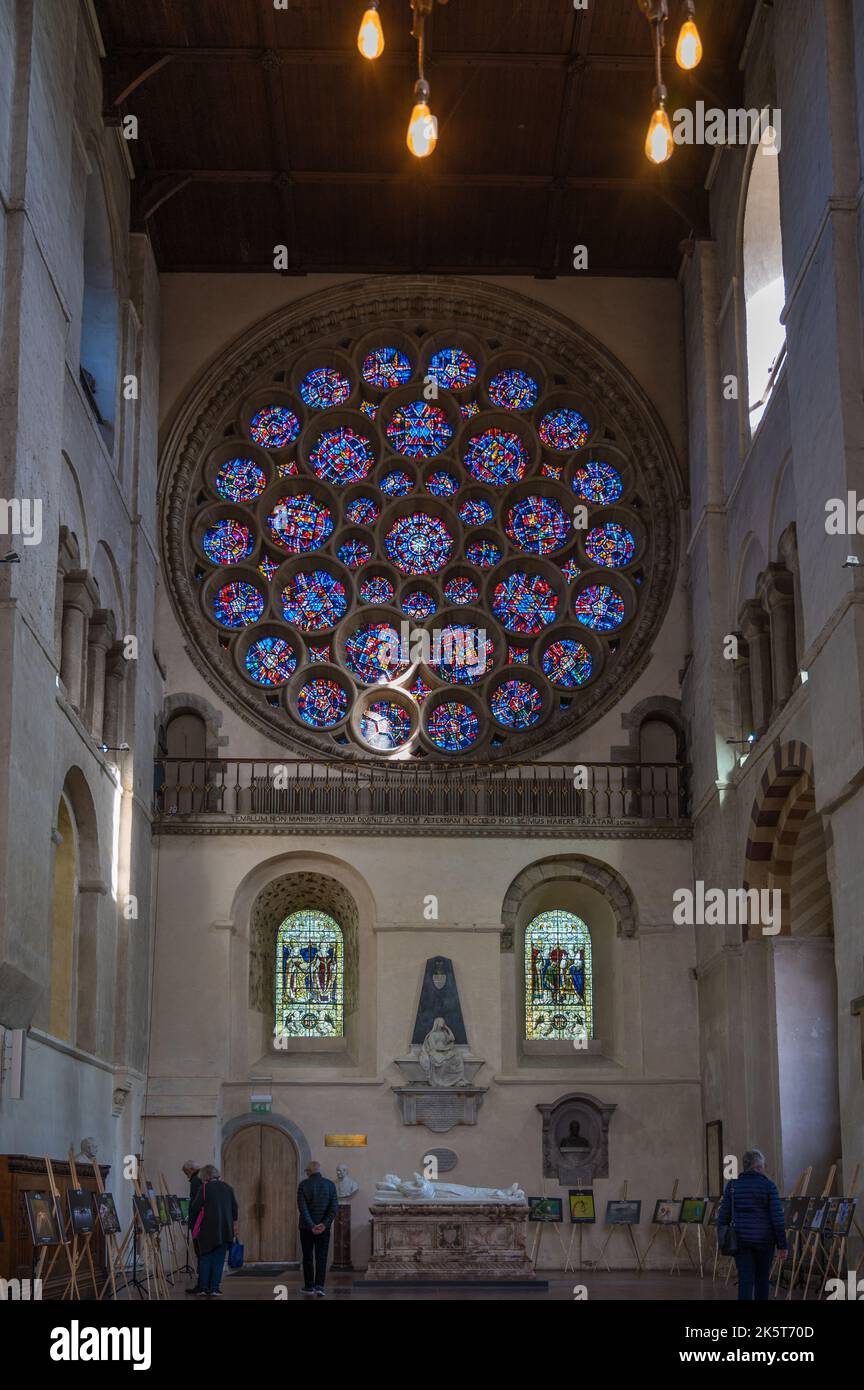 The Rose Window in The Cathedral and Abbey Church of St Alban. St ...