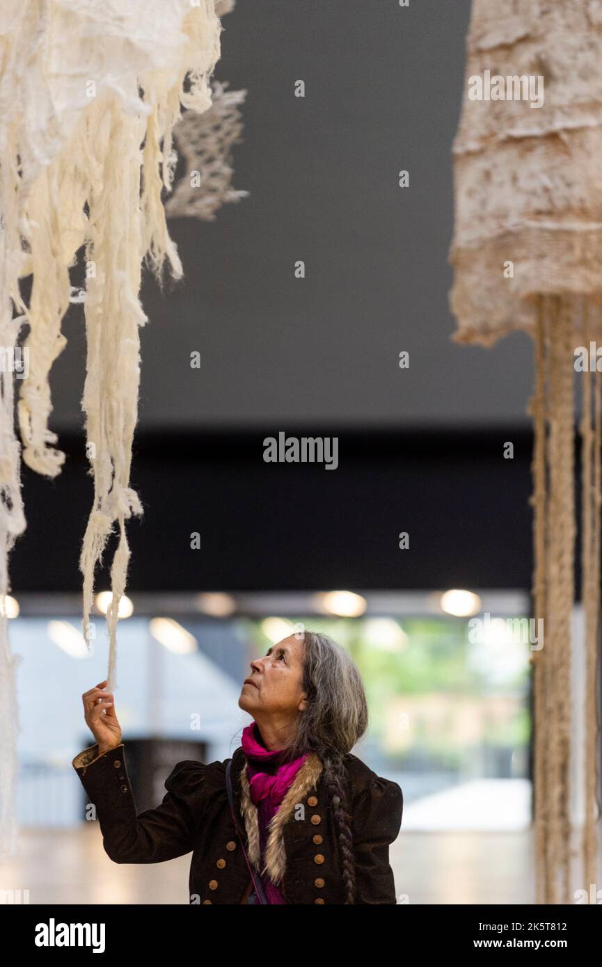 London, UK. 10 October 2022. Artist Cecilia Vicuña at the unveiling of ...