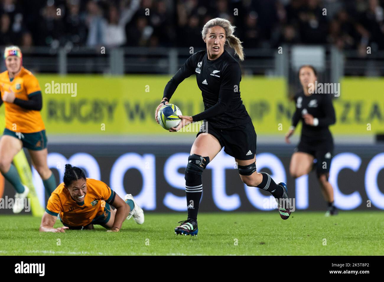 New Zealand's Sarah Hirini during the Rugby World Cup 2021 match at ...