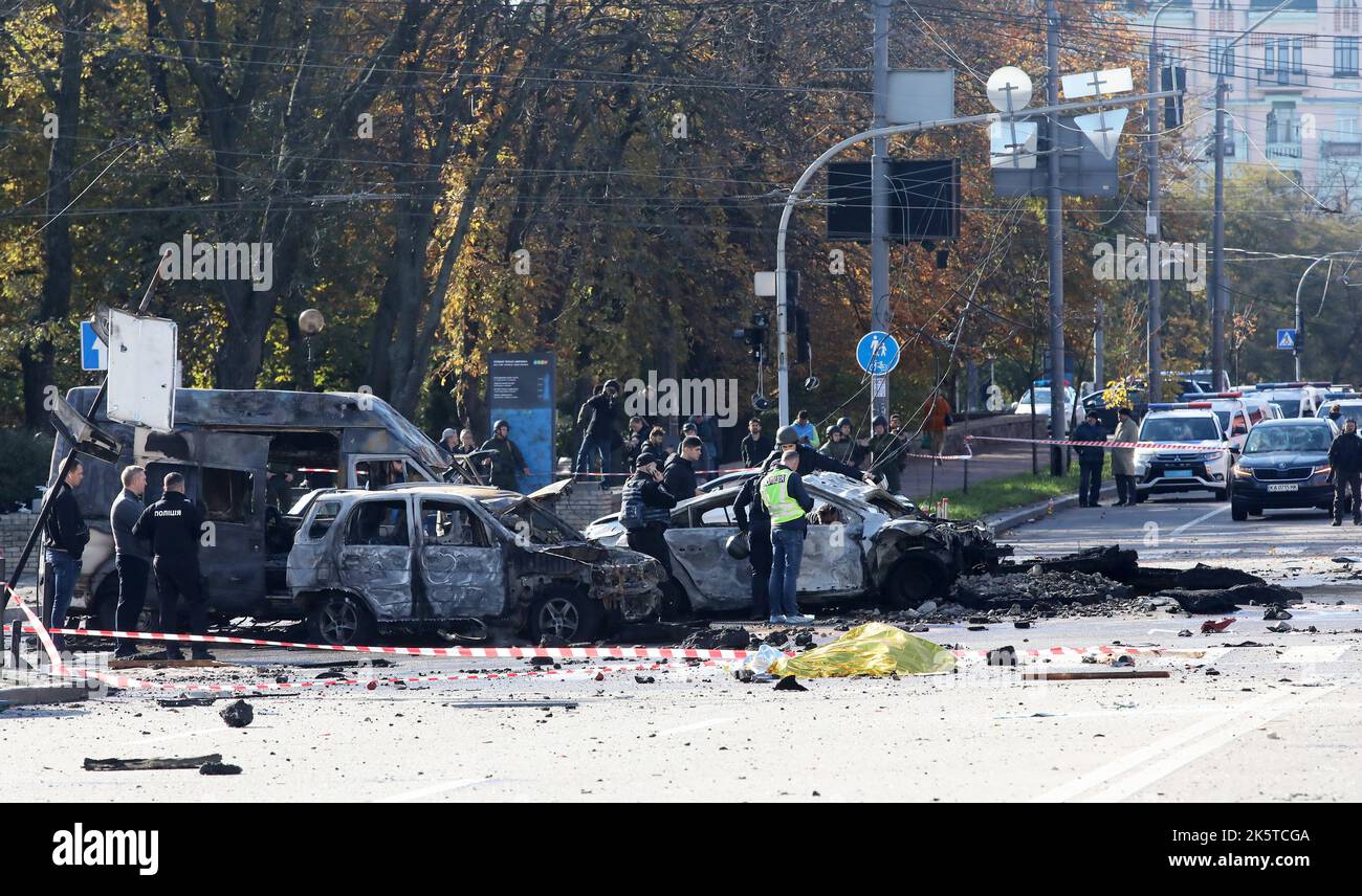 Kyiv, Ukraine. 10th Oct, 2022. KYIV, UKRAINE - OCTOBER 10, 2022 - Cars ...