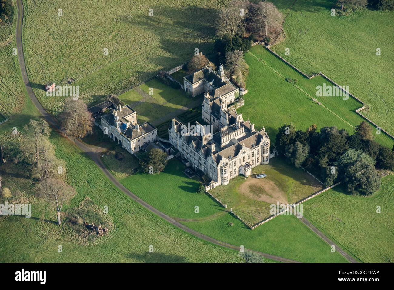 Lilford northamptonshire england hi-res stock photography and images ...