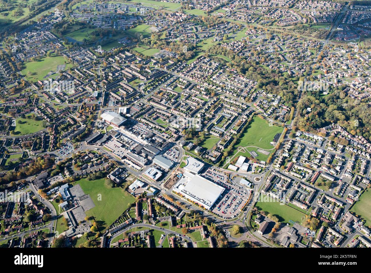 The town centre, shopping centre and New Town, Newton Aycliffe, County ...