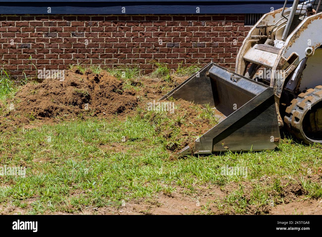 Bobcat earth moving hi-res stock photography and images - Alamy