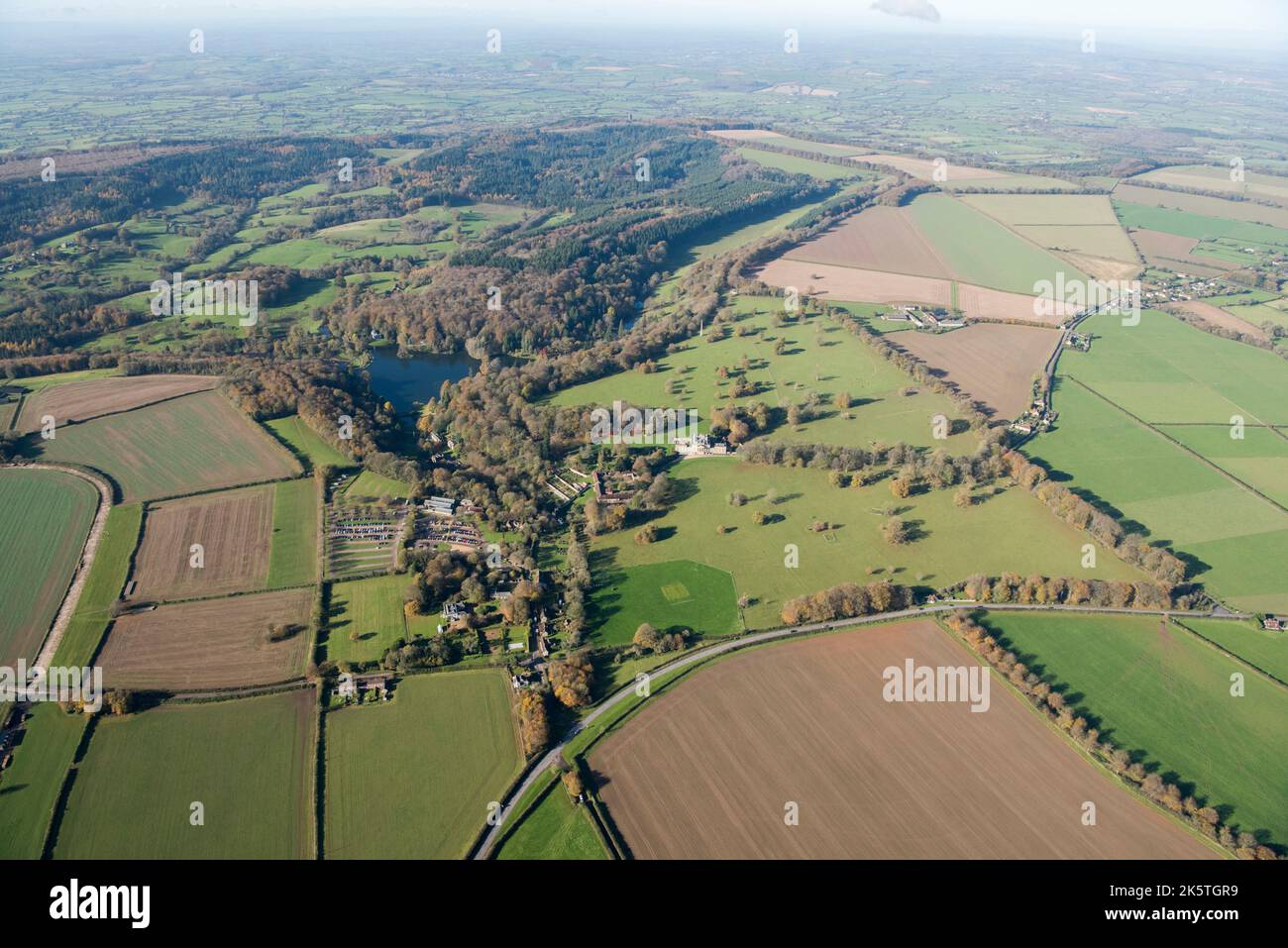 Stourhead gardens aerial hi-res stock photography and images - Alamy
