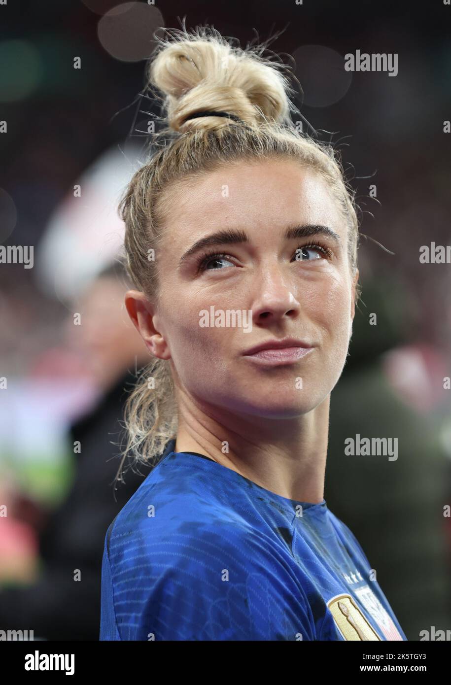 LONDON ENGLAND - OCTOBER 07: Kristie Mewis(Gotham FC)of USA during ...