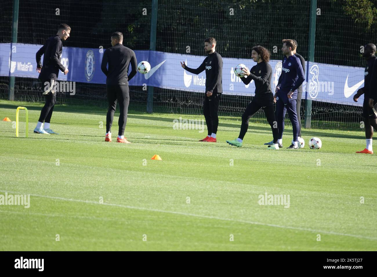 Chelsea premier league champions hi-res stock photography and images ...