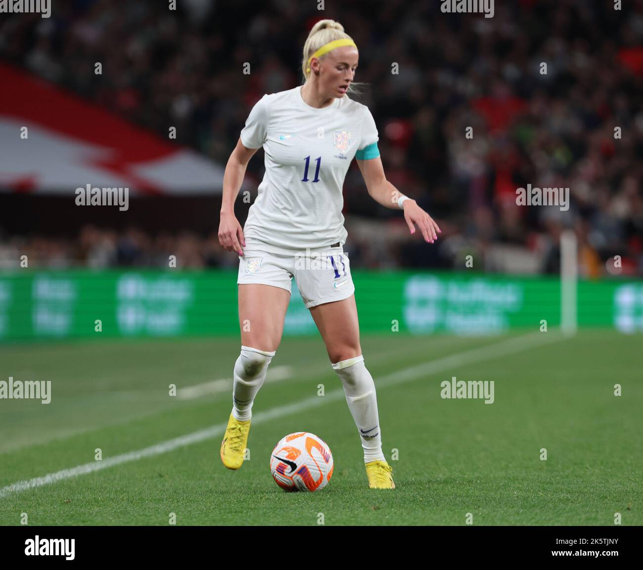 LONDON ENGLAND - OCTOBER 07: Chloe Kelly (Manchester City) of England ...