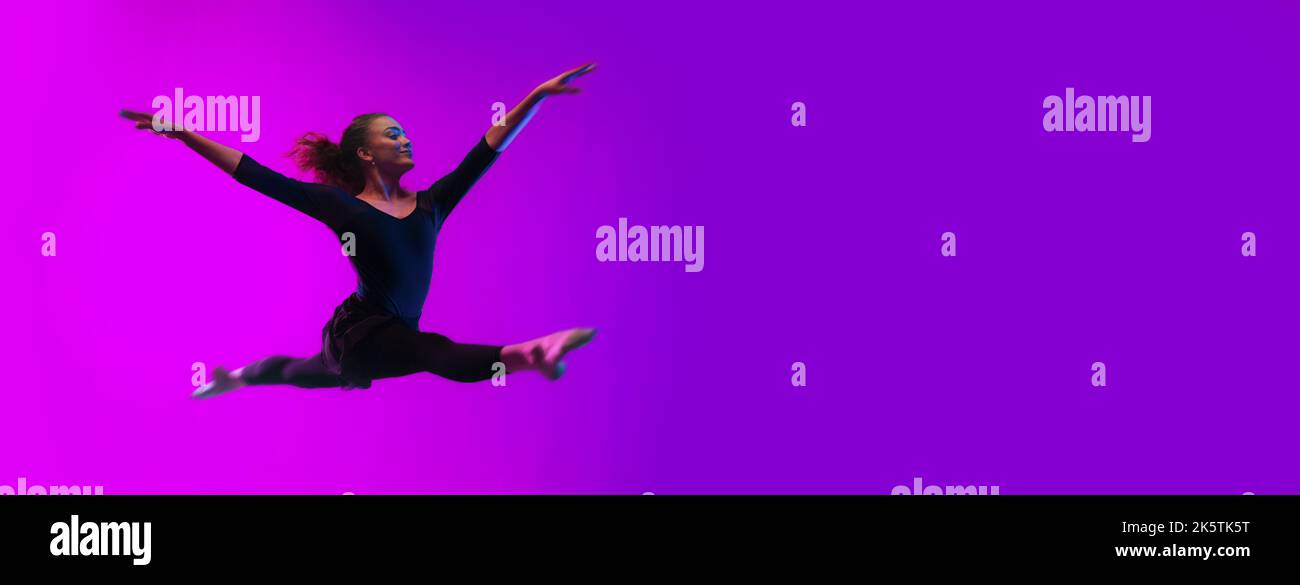 Woman doing ballet with instructor hi-res stock photography and images ...