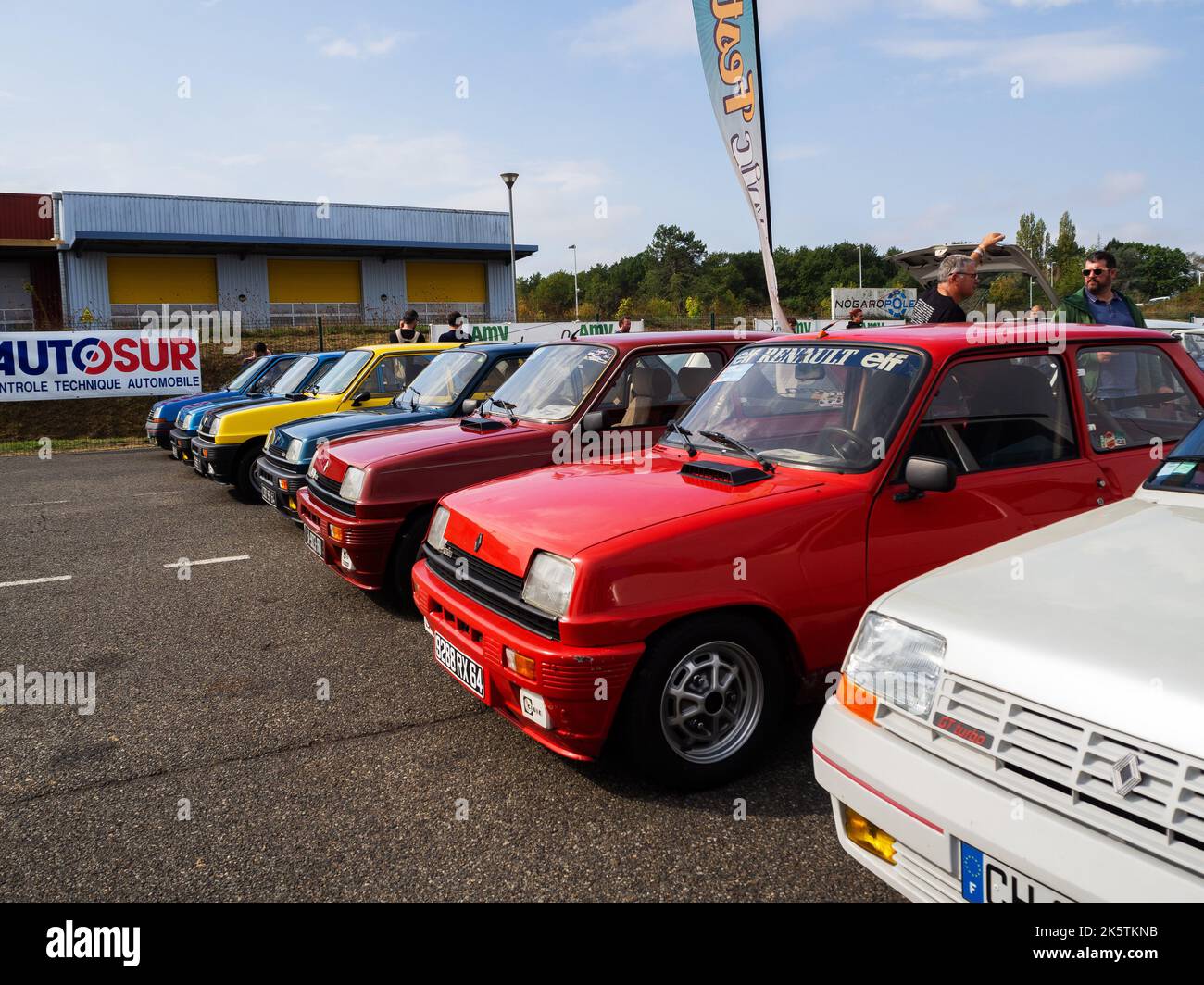 Car circuit nogaro hi-res stock photography and images - Alamy