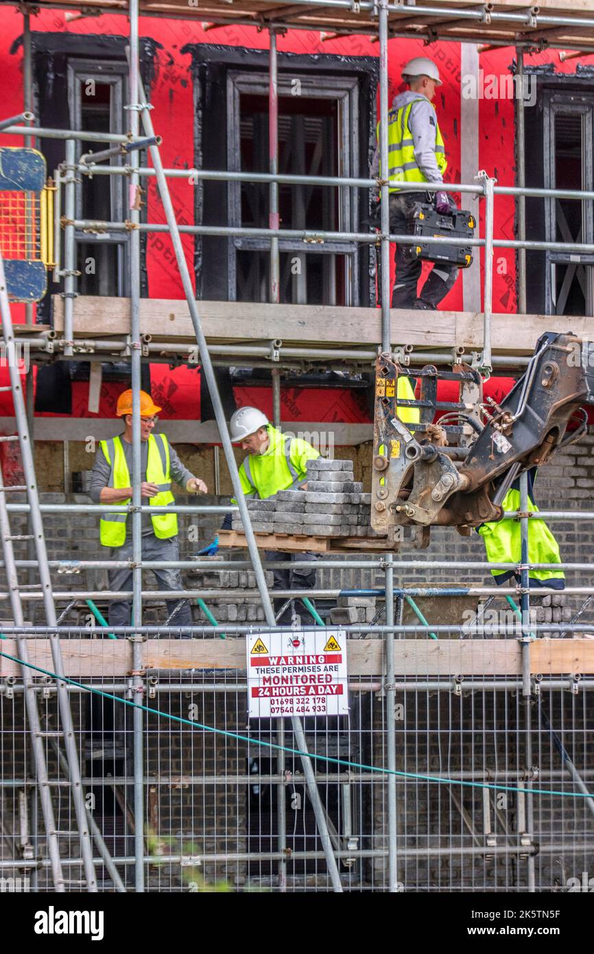 Preston Dryliners, bricklayers are installing Woodward Lewis Antique ...