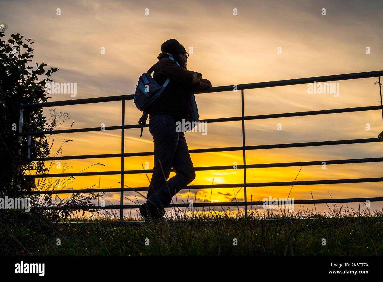 Woman gate hi-res stock photography and images - Alamy