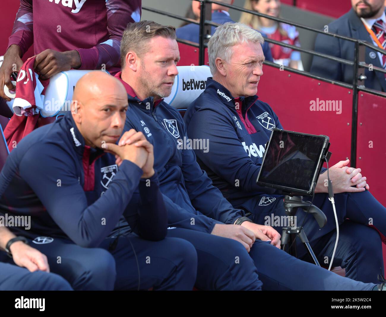 London ENGLAND - October 09:L-RFirst team coach Paul Nevin, First team ...
