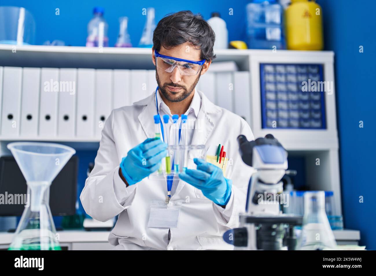 Hindu male scientist hi-res stock photography and images - Alamy