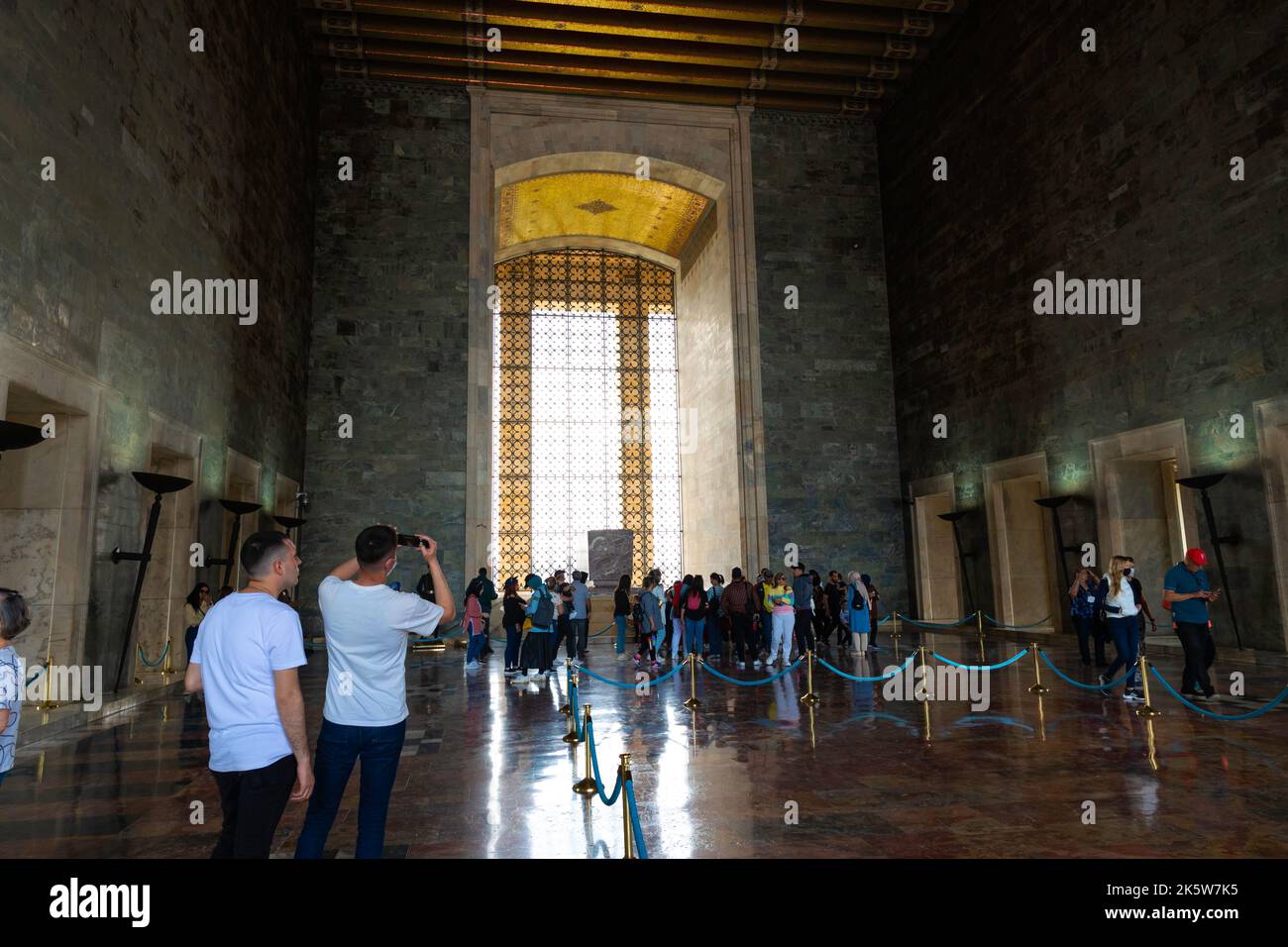 Turkish people visiting the mausoleum of Ataturk. Anitkabir and people ...