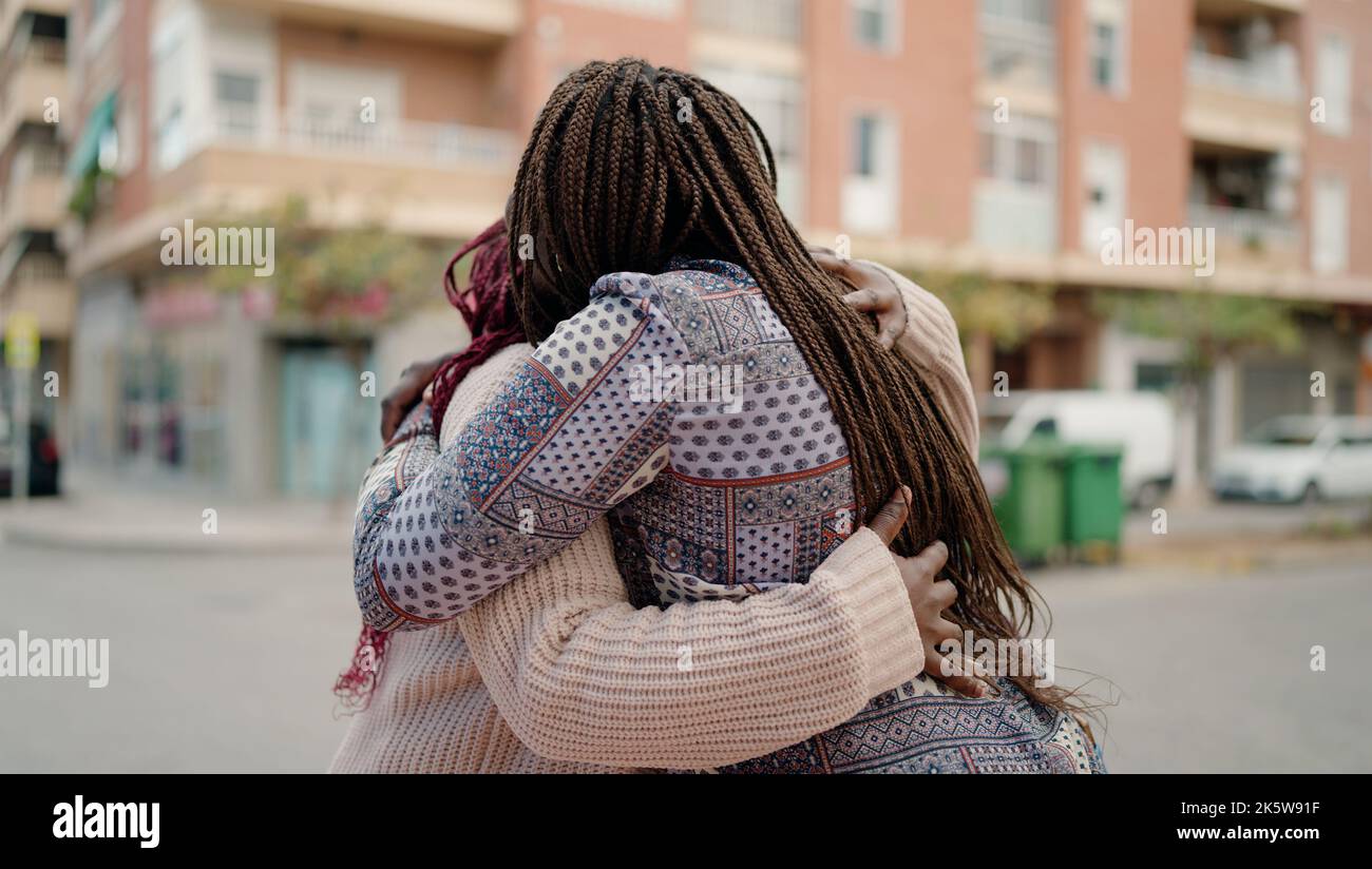 African american sisters hugging hi-res stock photography and images ...