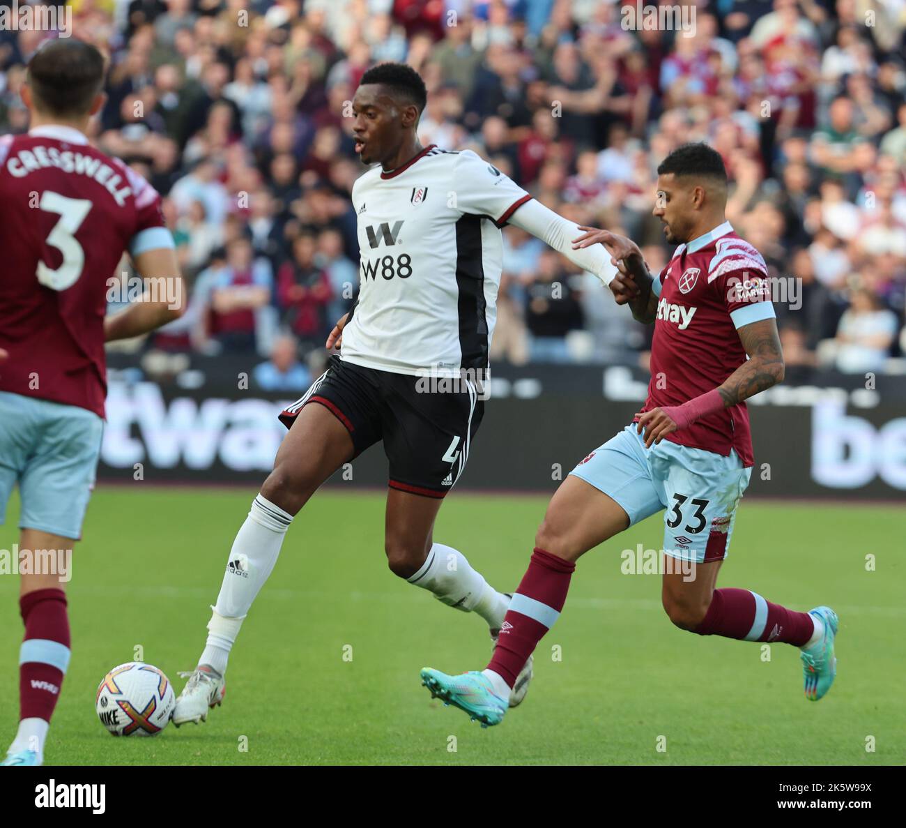 Emerson palmieri west ham hi-res stock photography and images - Alamy