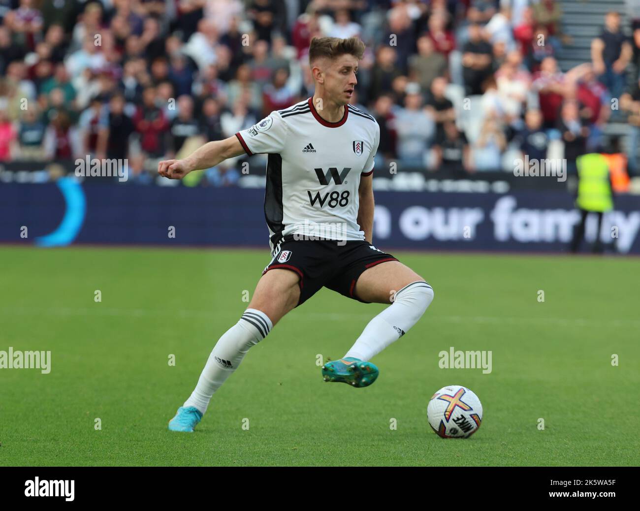 London ENGLAND - October 09:Fulham's Tom Cairney during English Premier ...