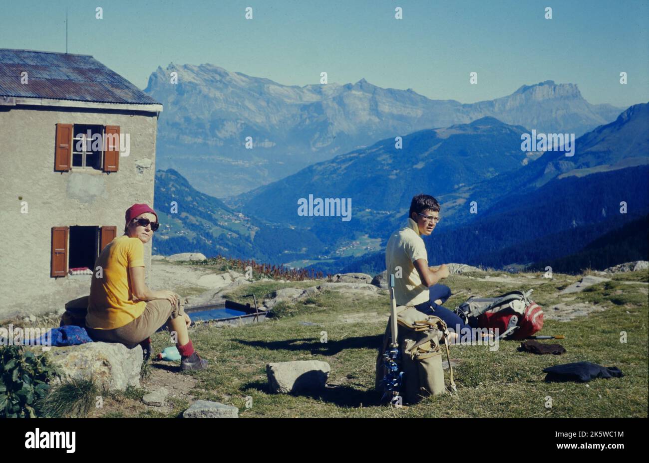Tre-la-Tete hut, on the way to the Dome of Miage, Mont-Blanc chain ...