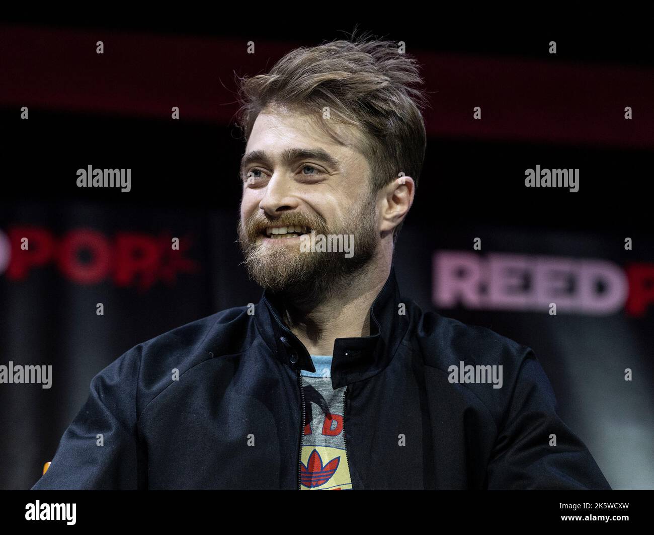 Weird al yankovic and daniel radcliffe hi-res stock photography and ...