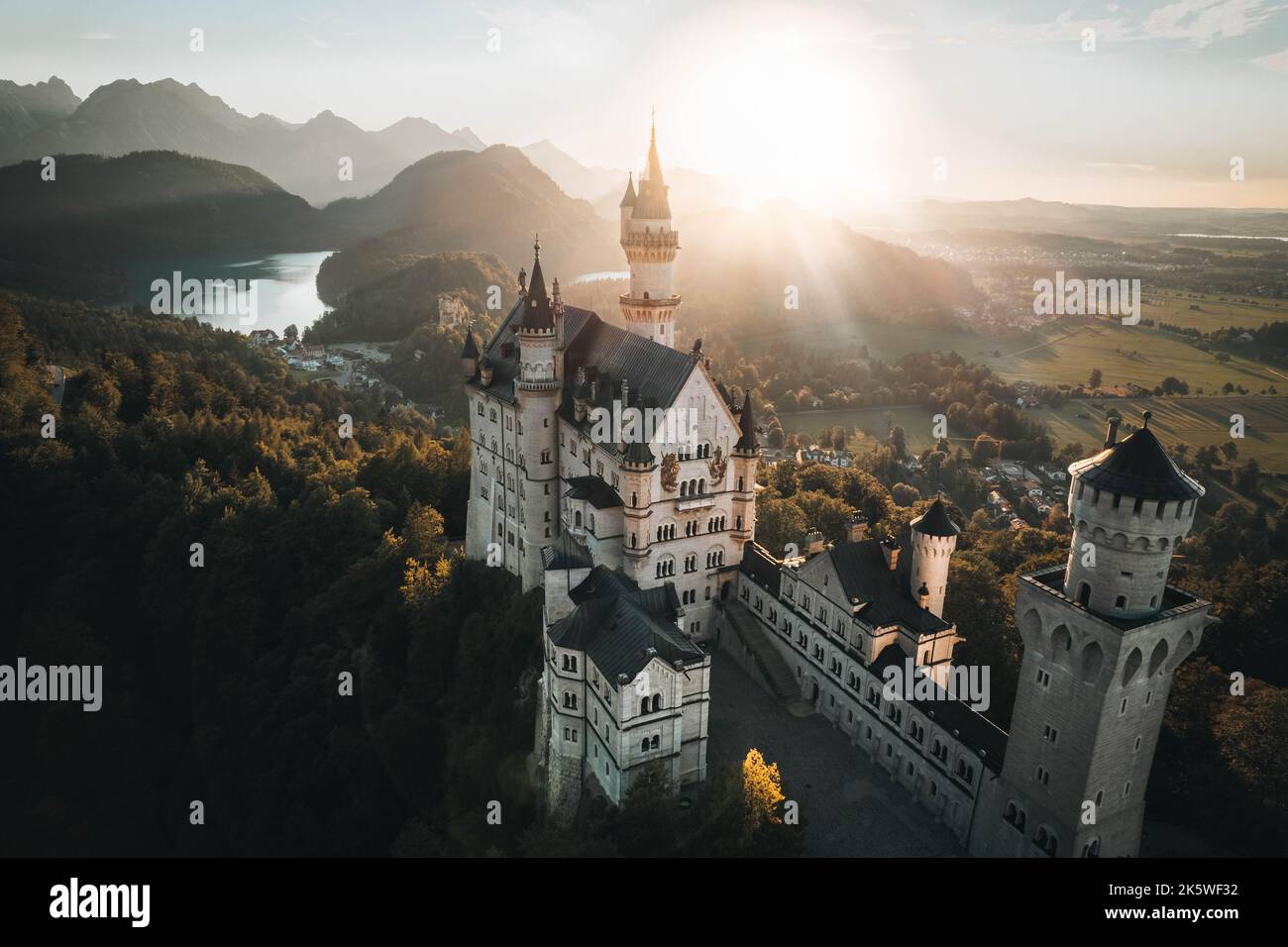 Neuschwanstein exterior hi-res stock photography and images - Alamy