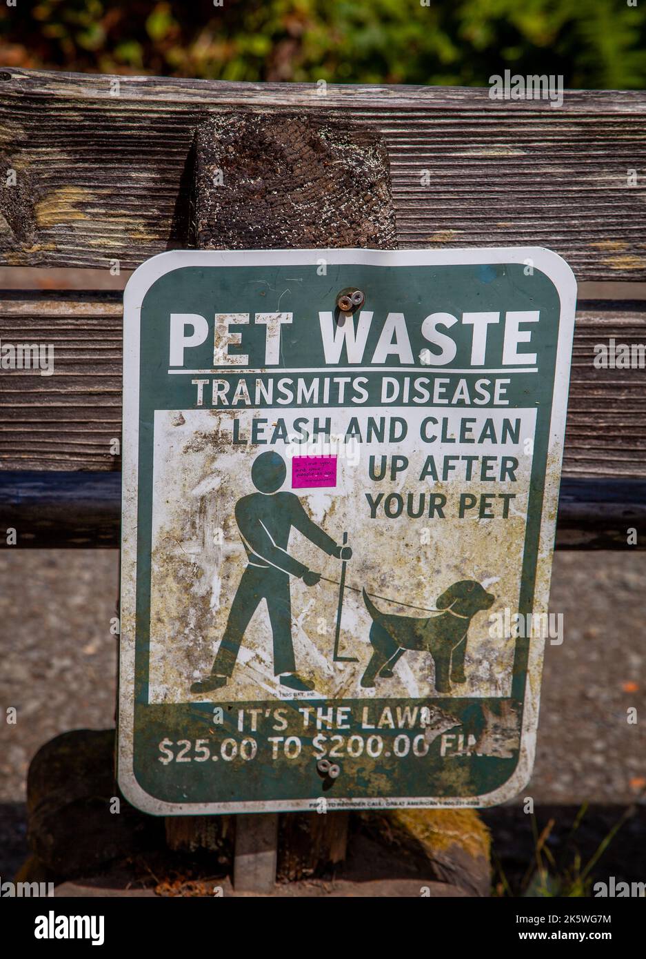 Pet waste sign hi-res stock photography and images - Alamy