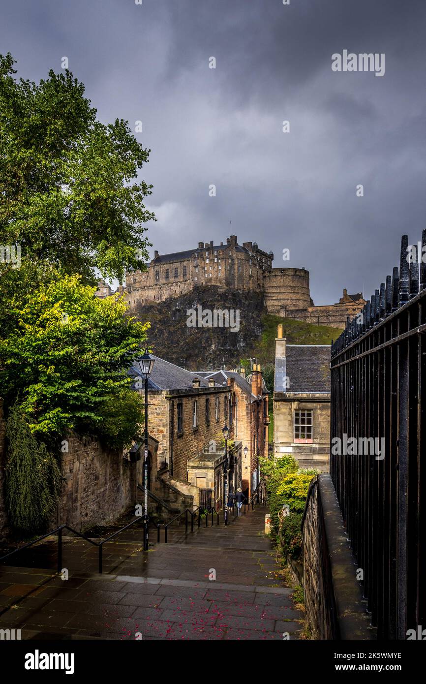 The Vennel Steps with the view of Edinburgh castle, Edinburgh, Scotland ...