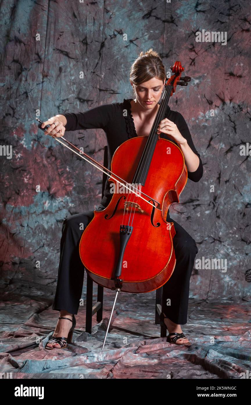 Cellist