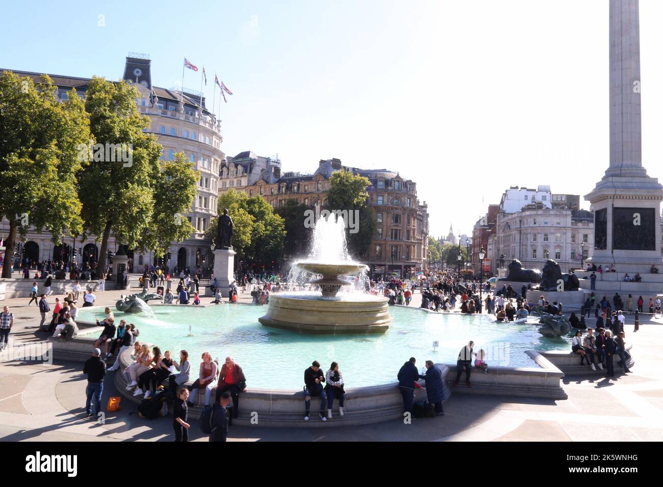 London iconic locations hi-res stock photography and images - Alamy