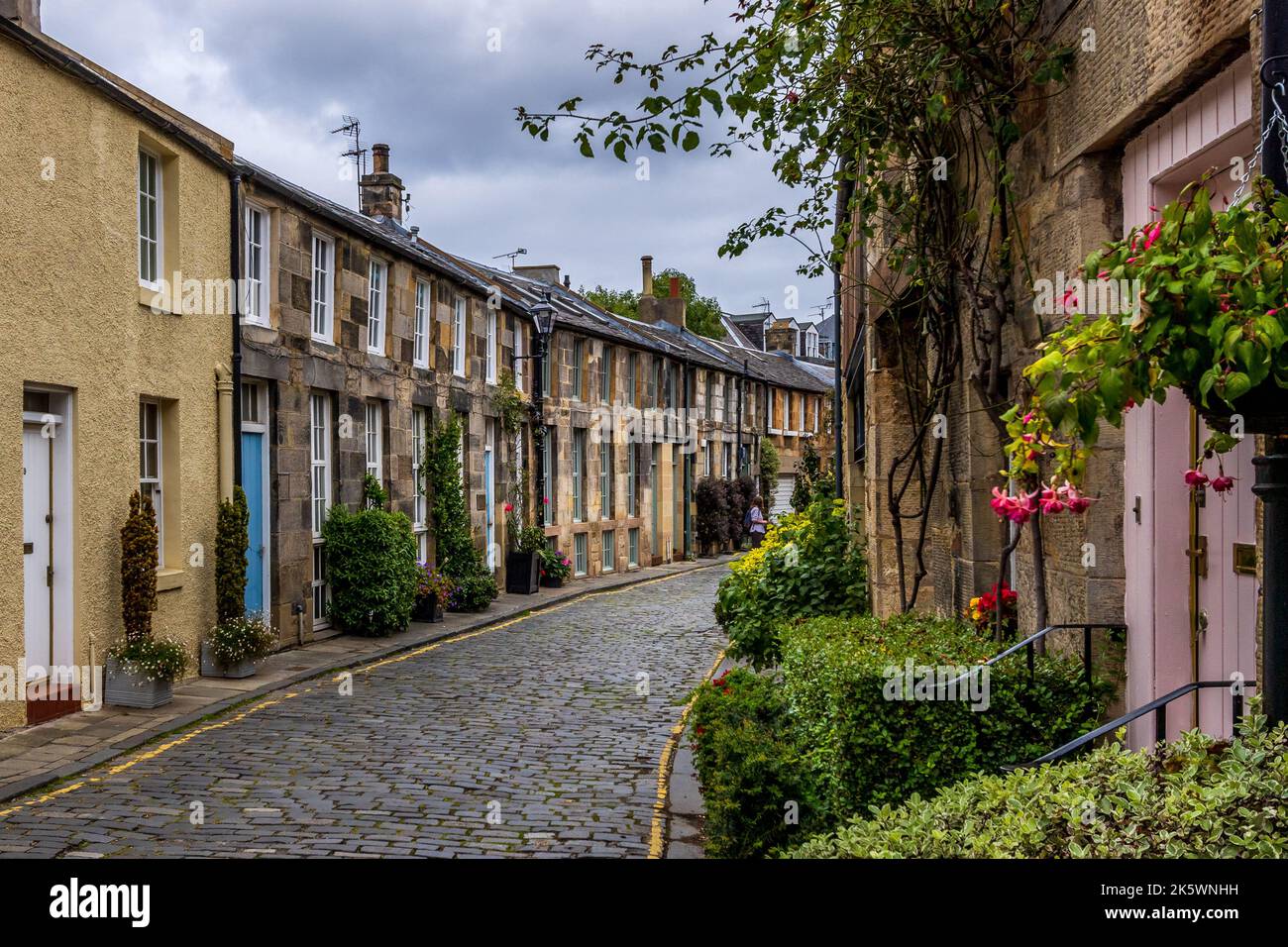 Stockbridge clock tower edinburgh hi-res stock photography and images ...