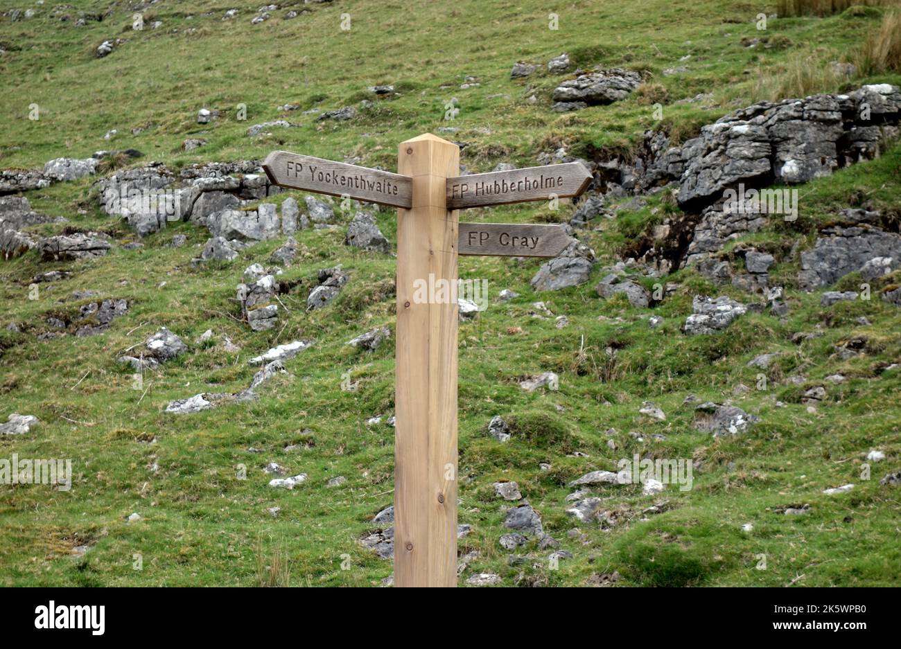 Wooden Signpost for Hubberholme, Cray & Yockenthwaite in Langstrothdale ...