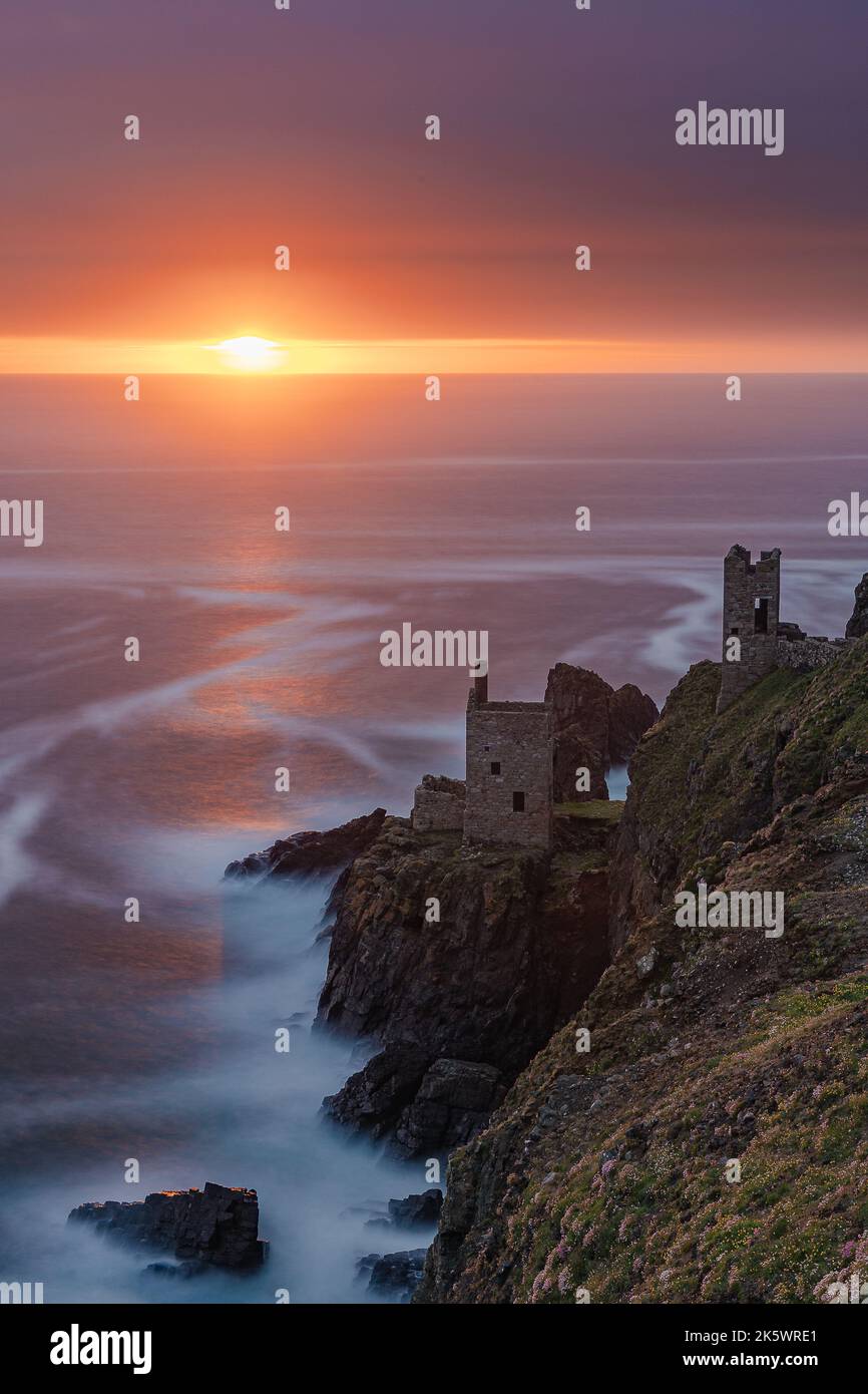 Crowns Engine Houses at sunset, Botallack Mines, Cornwall, United ...