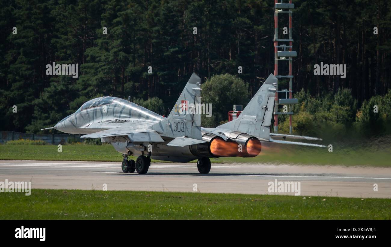 Mikoyan mig 29 fulcrum hi-res stock photography and images - Alamy