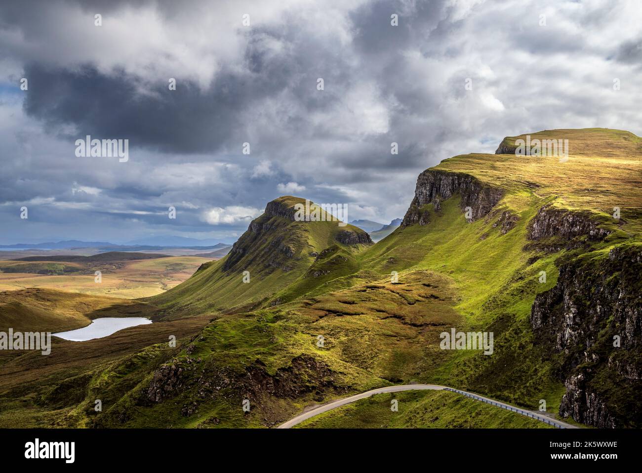 Cleat and the Trotternish Ridge from the Quiraing path, Isle of Sky ...