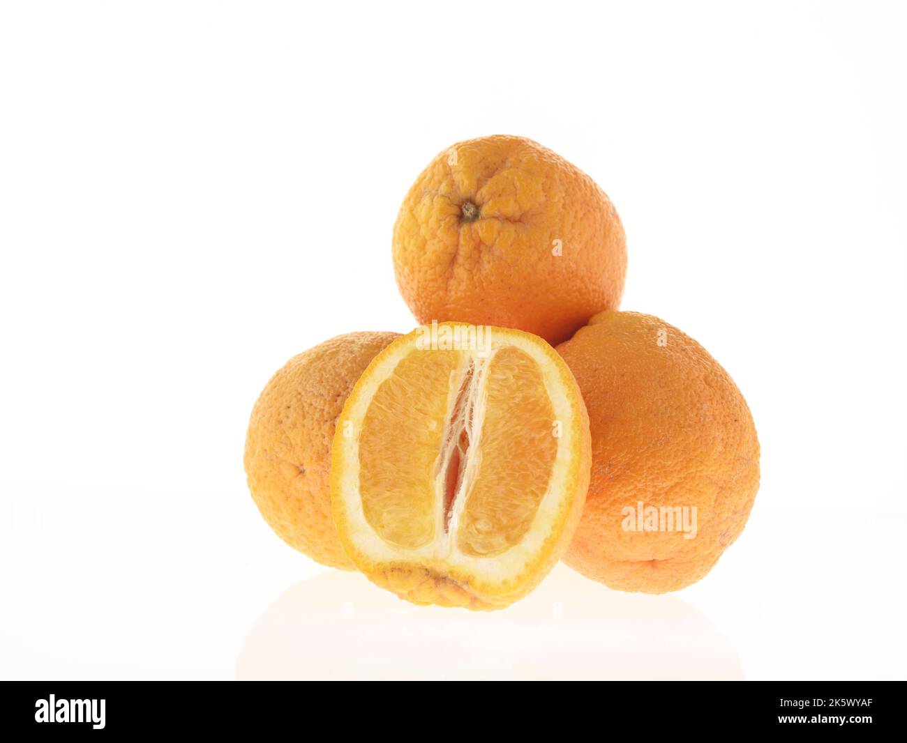 Close up food still-life of sweet oranges Stock Photo - Alamy