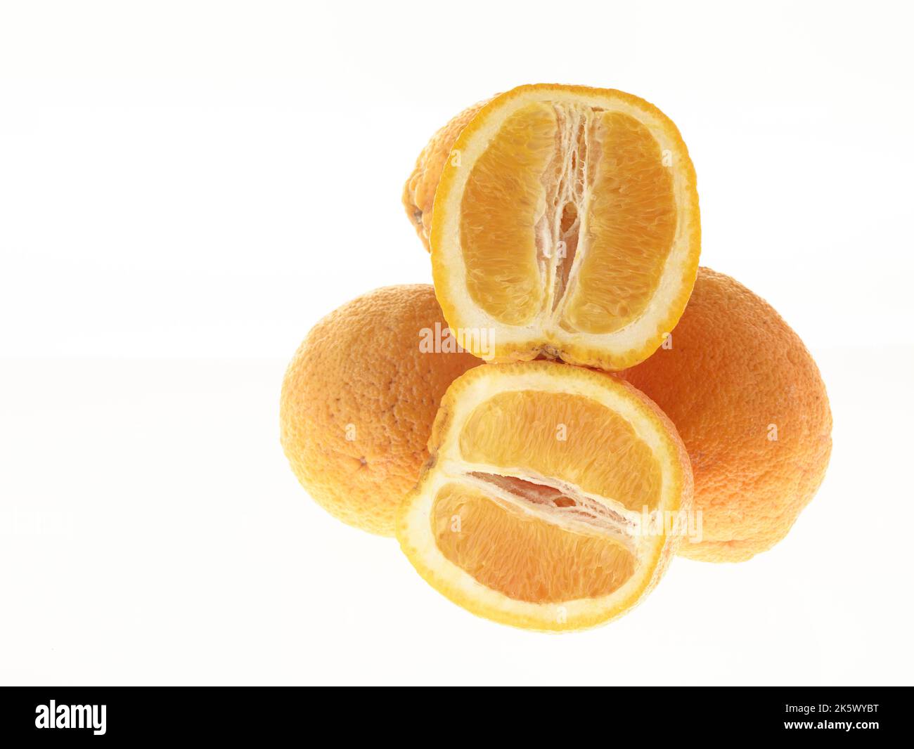 Close up food still-life of sweet oranges Stock Photo - Alamy