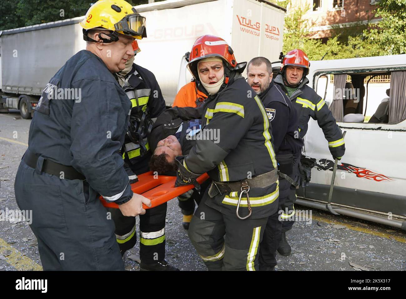 Russian wounded evacuate hi-res stock photography and images - Alamy