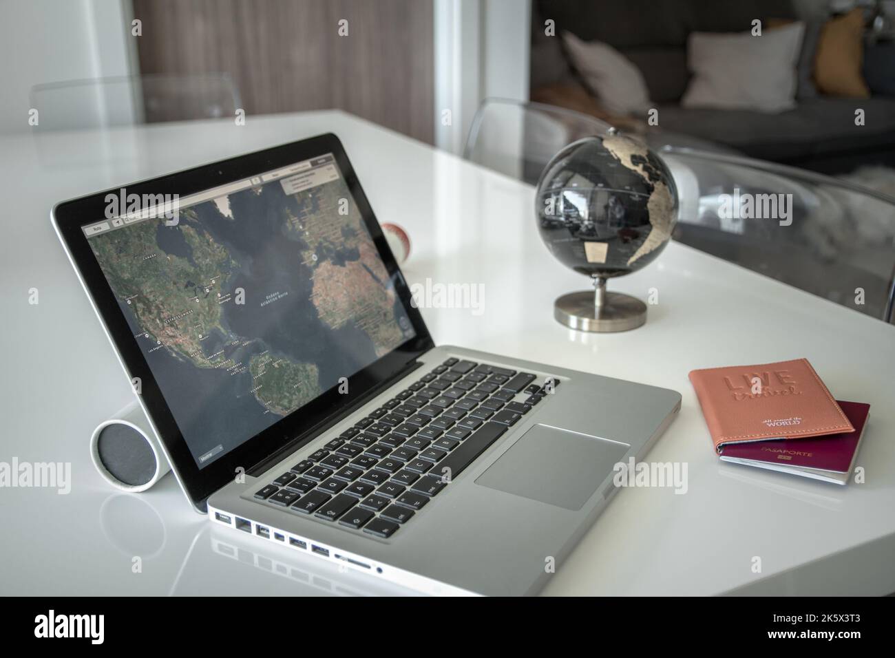 World map travel arrangements hi-res stock photography and images - Alamy