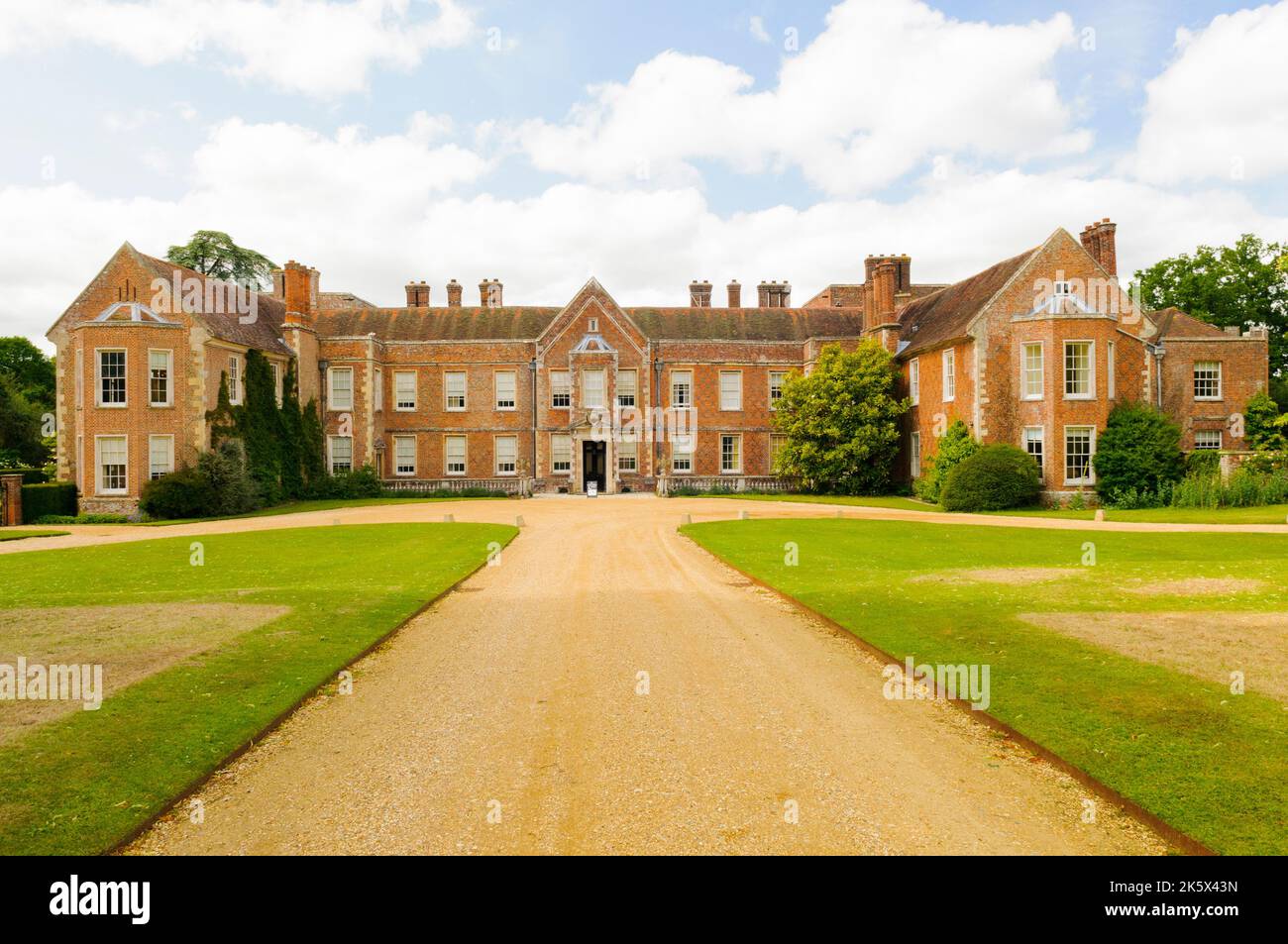 Vyne country house hi-res stock photography and images - Alamy