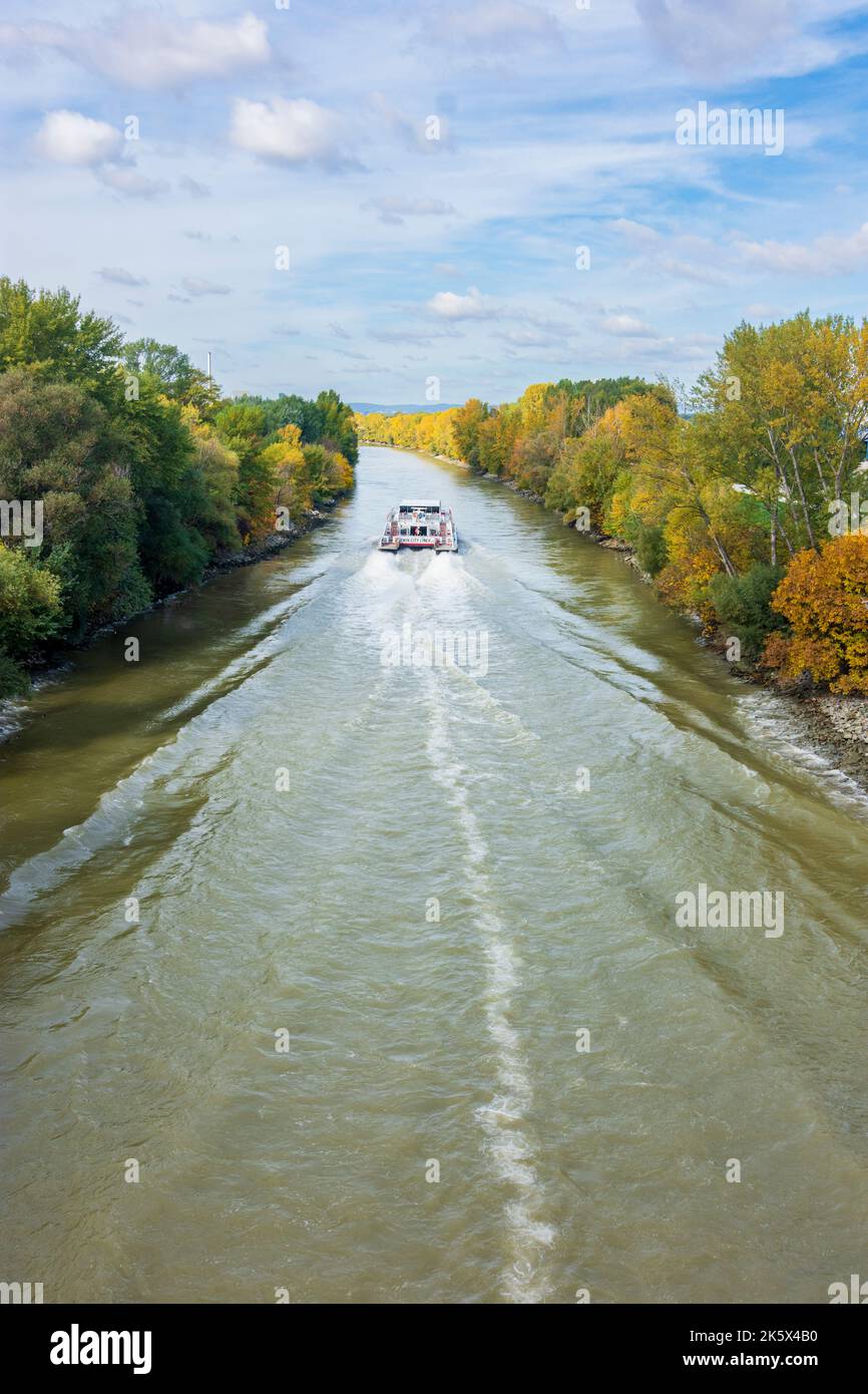 Wien, Vienna: river Donaukanal, passenger ship Twin City Liner in 02 ...