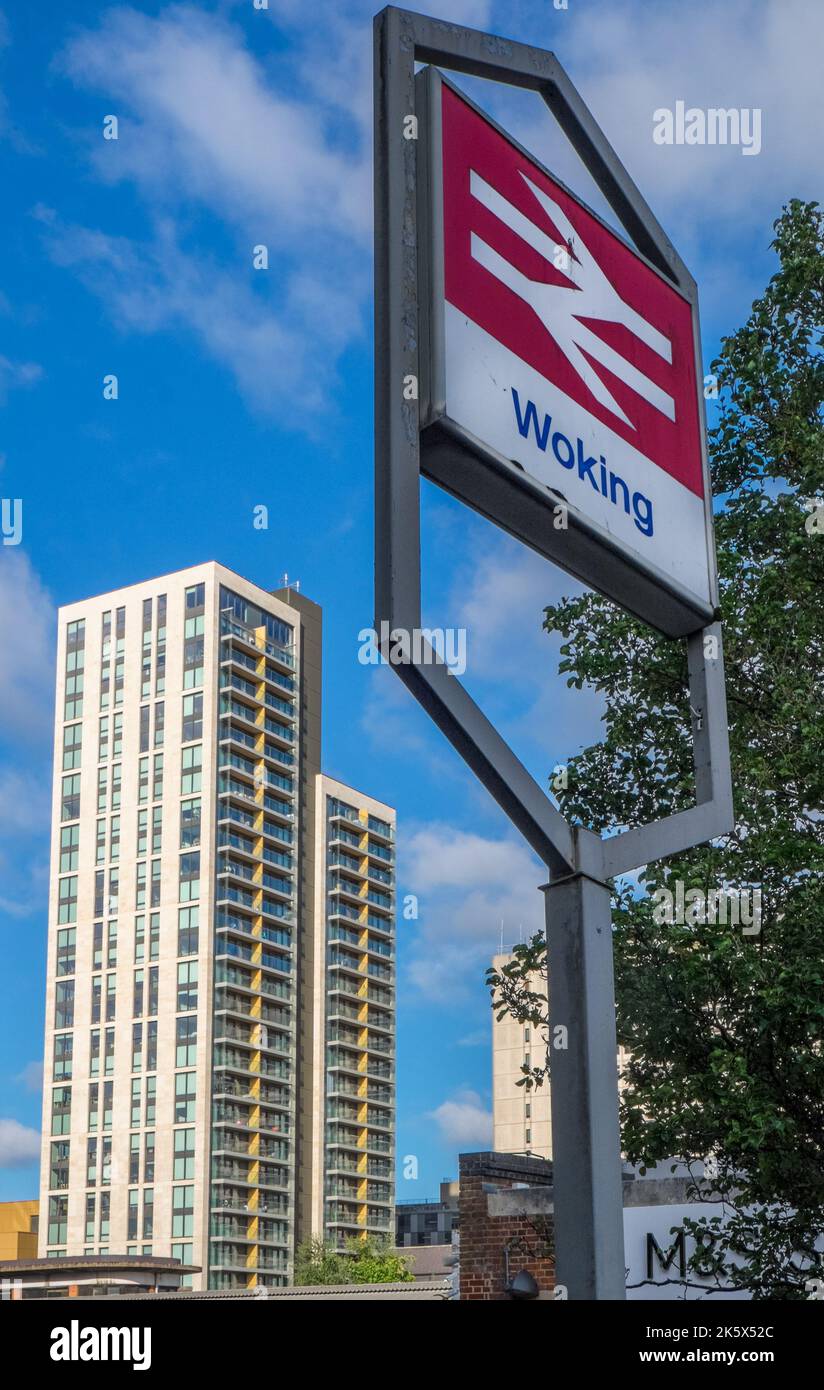 Victoria square woking hi-res stock photography and images - Alamy