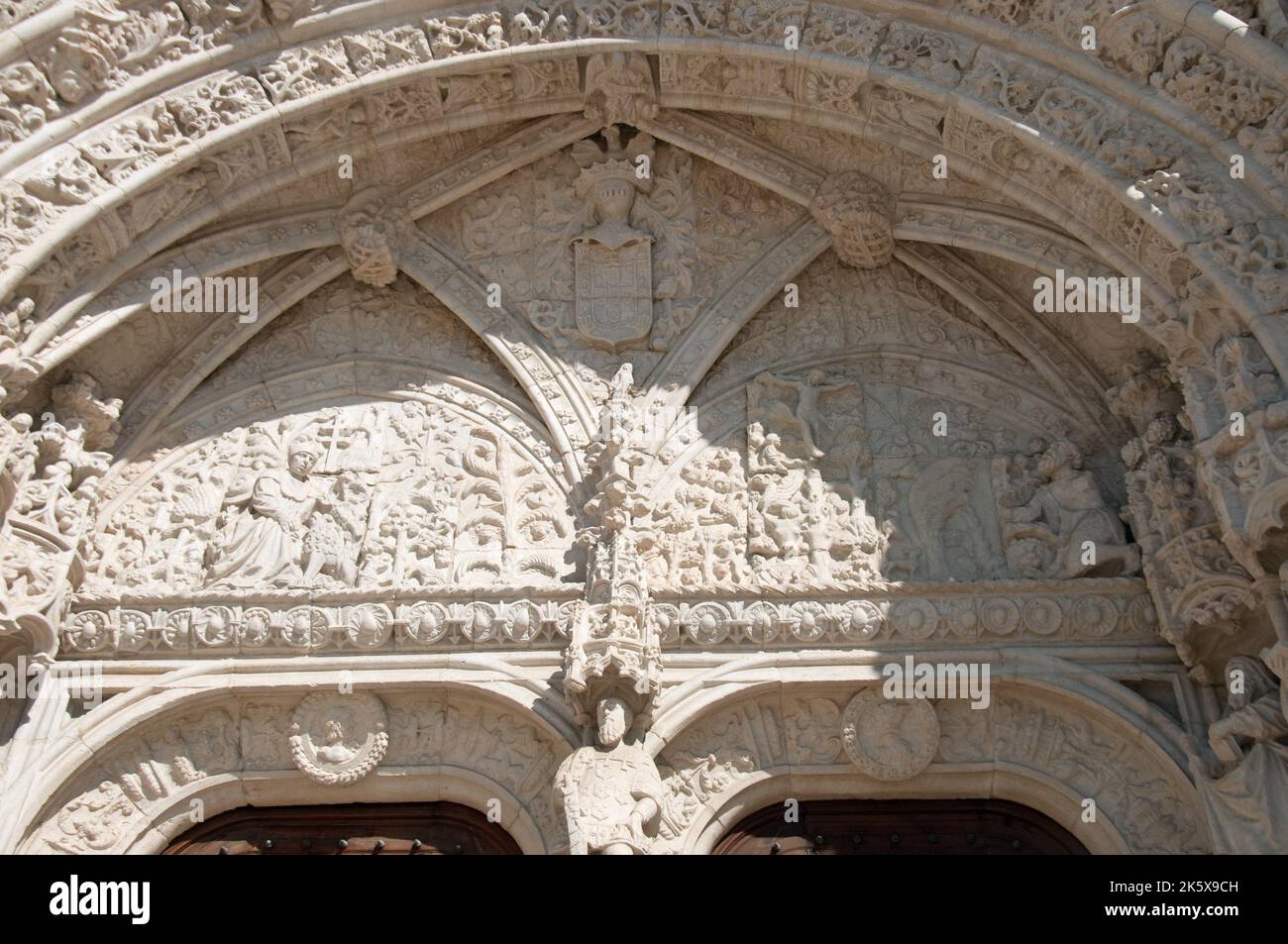 Architrave, Mosteiro de Jeronimos, detail of ornate Manueline style ...