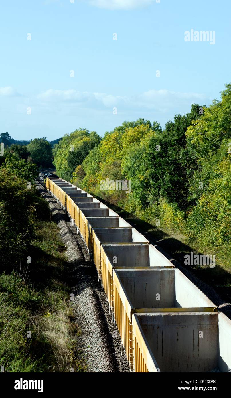 Empty wagons hi-res stock photography and images - Alamy