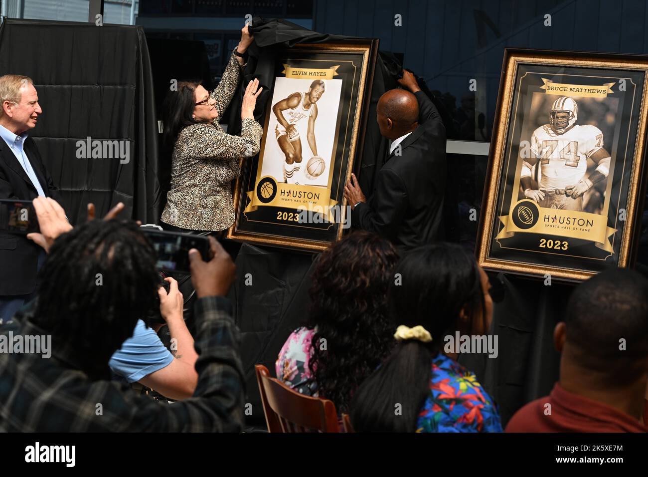 Janis Burke and Mayor Houston Sylvester Turner unveil the 2023 Houston ...