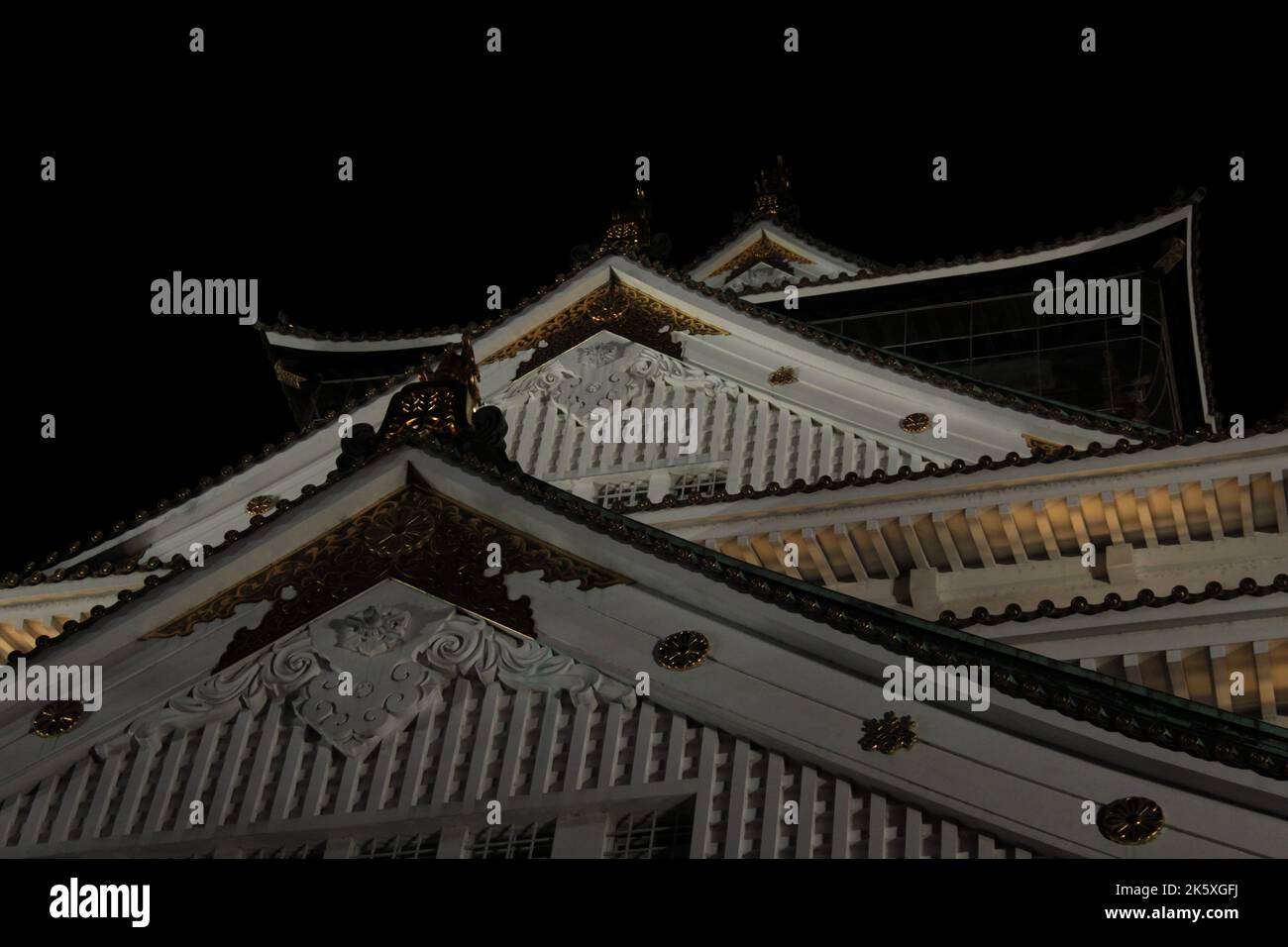 Osaka castle lightshow hi-res stock photography and images - Alamy