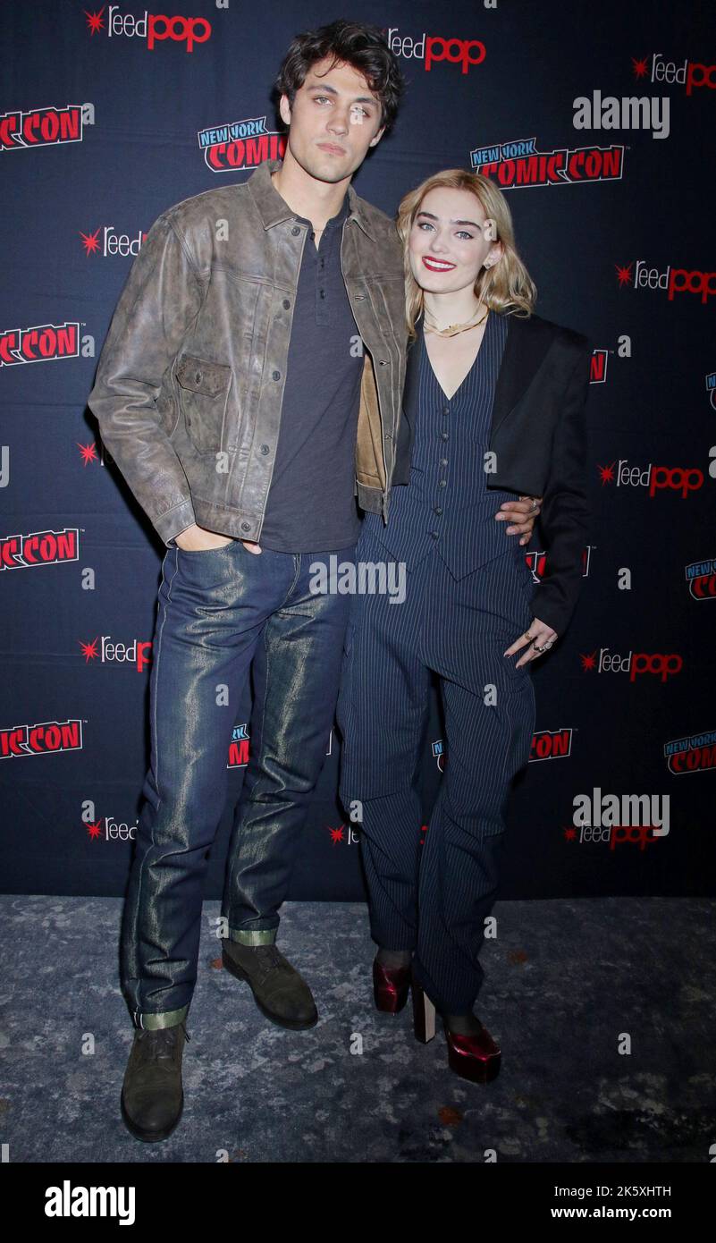 `The Winchesters` Panel-2022 New York Comic Con - Day 4 -PICTURED ...