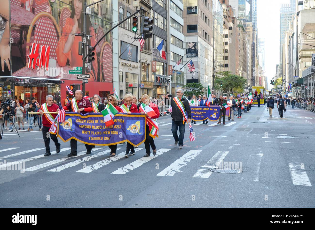 New York City, United States. 10th OCT, 2022. Italian New Yorkers are ...