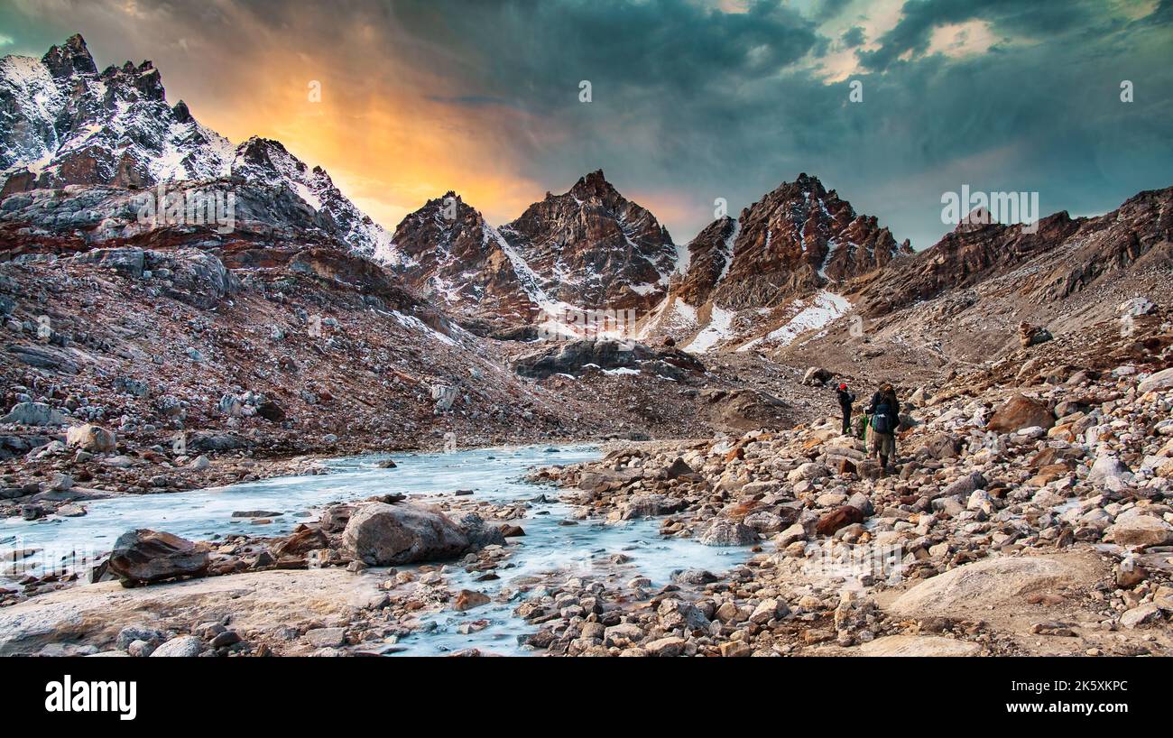 Gokyo Ri, Everest Trek at sunrise. Highest fresh water lake system in ...