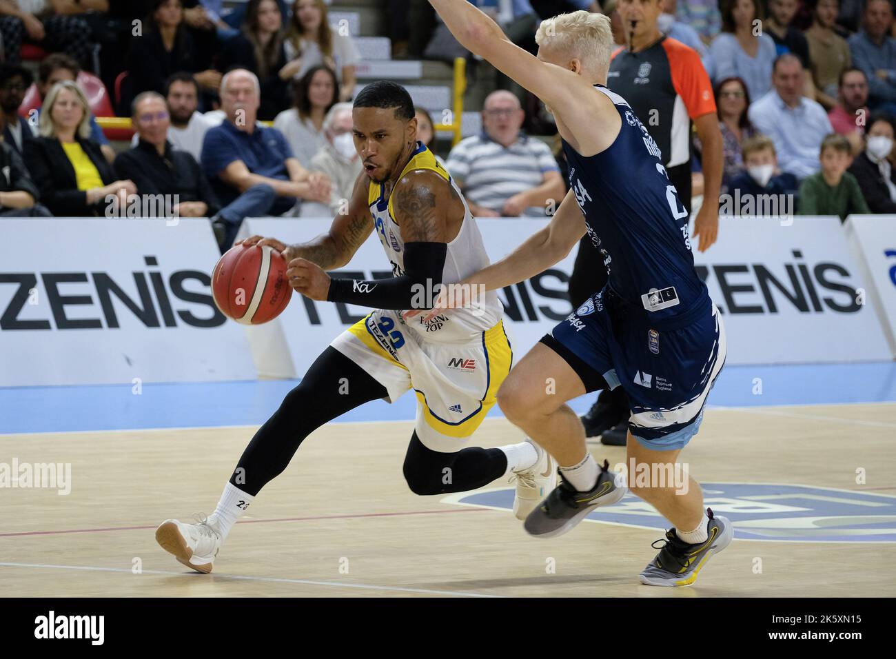 Verona, Italy. 2th October 2022. Italian A1 Basketball Championship ...